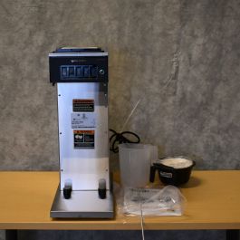 Bunn-CW15-APS,-PF-Commercial-Coffee-Maker