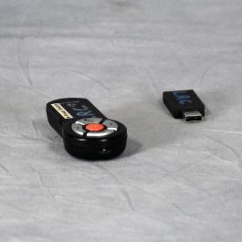 Targus-AMP0302US-Wireless-Presenter-Remote