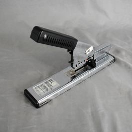 Bates-213HD-Heavy-Duty-Stapler