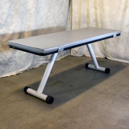 TRI-W-G-TW800.TT.RM-Treatment-Table-Gray-Colored-Vinyl-400-lb.-Capacity ...