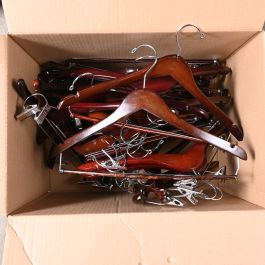 Set-of-Hangers