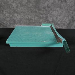Photo-Materials-Company-Premier-Paper-Cutter-Green-Wood-19"x19"
