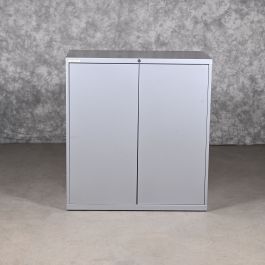 Knoll-Storage-Cabinet-Silver-Colored-Metal-3-Shelf-Cabinet-Lockable ...