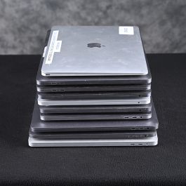 Ten-(10)-Various-Apple-MacBook-Laptops-B107798