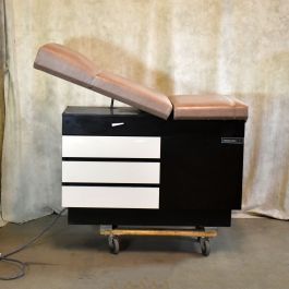 Midmark-100-Manual-Exam-Table