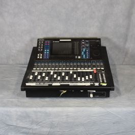Yamaha-LS9-16-Mixer