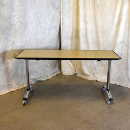Surfaceworks-TTPER.2460.MT1-Folding-Table