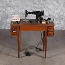 Vintage-Direct-Drive-Singer-Sewing-Machine