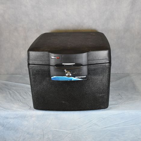 SentrySafe-Residential-Safe-Mixed-Materials-Includes-Key-17"x18.5"x13"