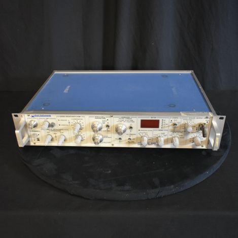 Axon-Instruments-AXOPATCH-200B-Current-&-Voltage/Patch-Clamp