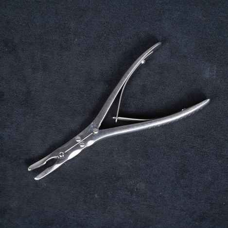 Various-Bone-Snips/Rongeur/Cutters/Shears-7"