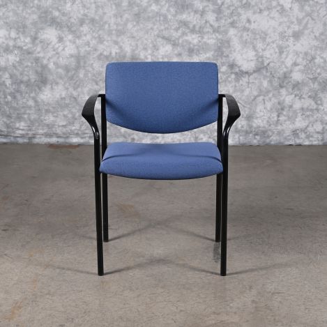 Steelcase-Player-Conversation/Side-Chair-Blue-Pattern-Fabric-with-Arms