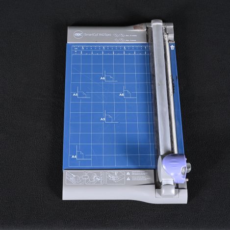 GBC-SmartCut-A425pro-Paper-Cutter