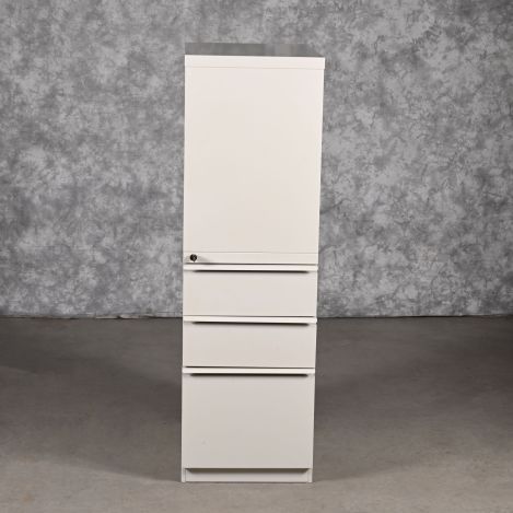 Knoll-Beige-Metal-3-Drawers-Lockable-Includes-Key-15"x24"x48.5"