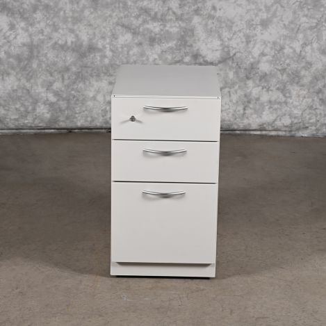 Steelcase-Beige-Metal-3-Drawer-File-Cabinet-Lockable-Includes-Key-with ...