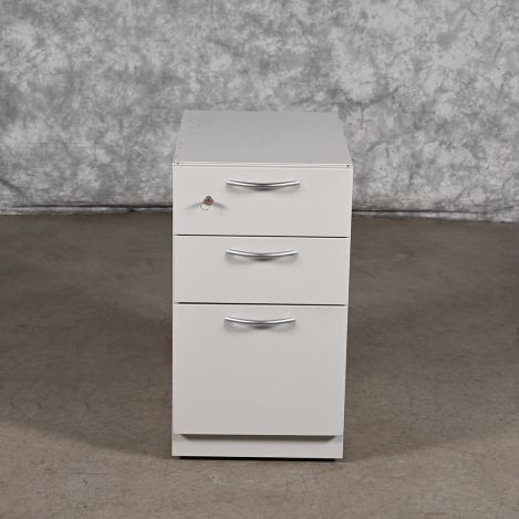 Steelcase-Beige-Metal-3-Drawer-File-Cabinet-Lockable-Includes-Key-with ...