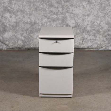 Steelcase-Beige-Metal-3-Drawer-File-Cabinet-Lockable-Includes-Key-With ...