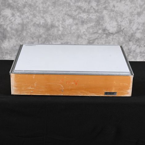 Hall-Productions-BL1824-Light-Box-Fluorescent