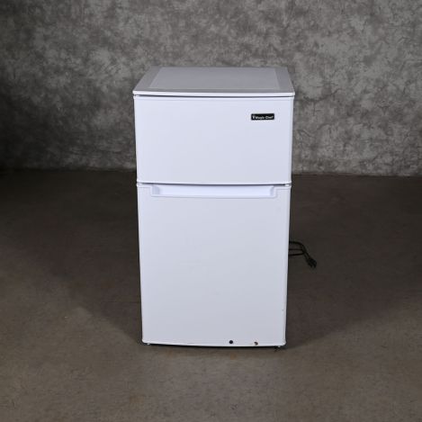 Magic-Chef-HMDR310WE-Electrical-White-Mini-Fridge-(w/-Freezer)-