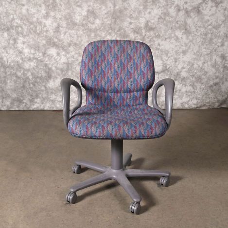 Steelcase-Sensor-Office-Chair-Multi-Colored-Fabric-with-Arms-with-Wheels