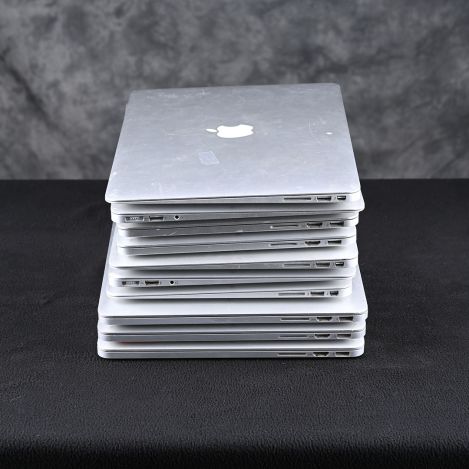 Lot-of-10-Apple-MacBook-Laptops