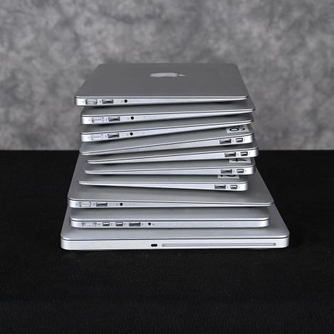 Lot-of-10-Apple-MacBook-Laptops-B109331