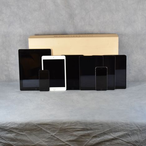 Eight-(8)-Apple-Tablets