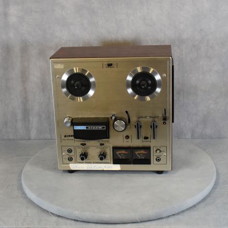 AKAI-1722W-Tape-Recorder