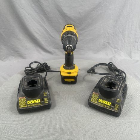 Dewalt-DC742-Drill-with-Battery-and-Two-(2)-DW9118-Chargers