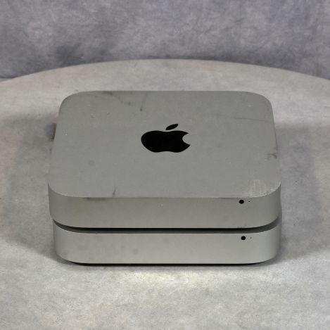 Two-(2)-Apple-Mac-Mini-(14)-Desktops